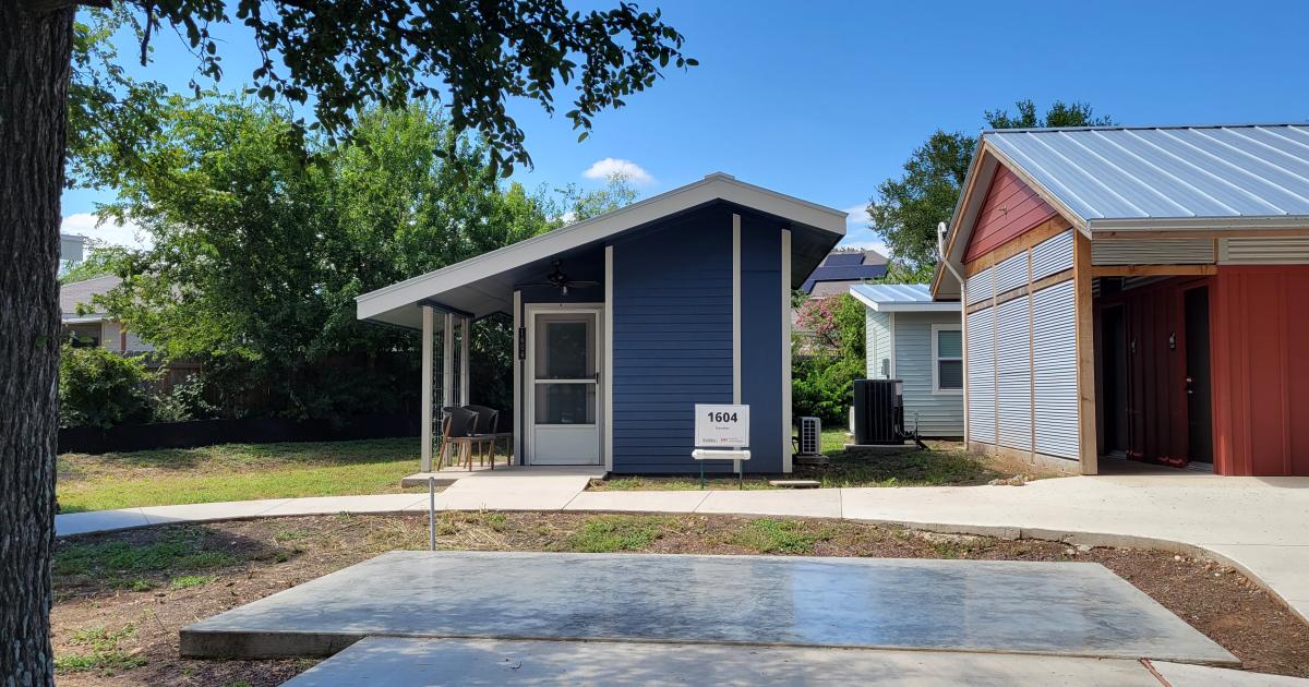 Peek inside the fully accessible tiny homes at Community First Village ...